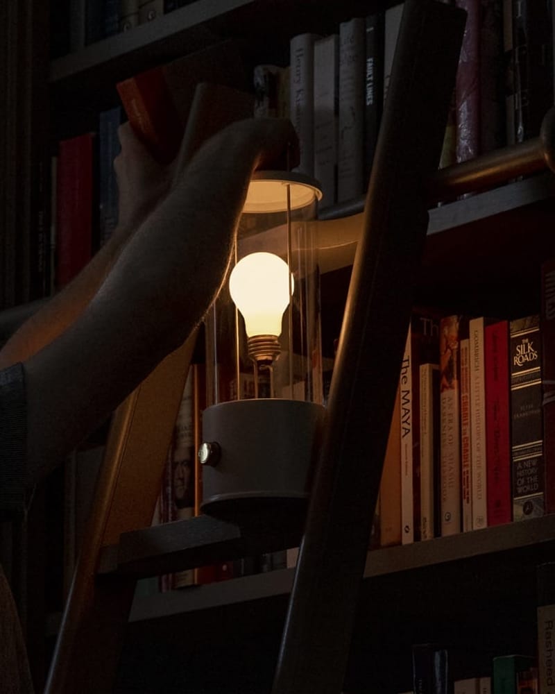 Gantri Suyo Table Light — minimalgoods